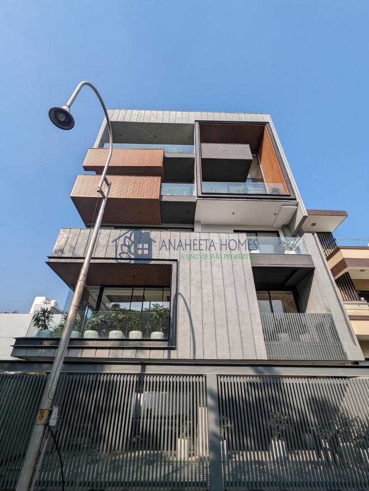 4 Bhk Ultra Luxury Builder Floor For Sale in Malibu Towne Gurgaon